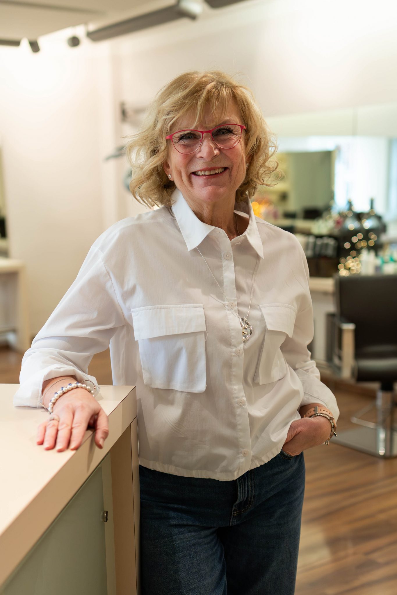 UNSER TEAM – Friseur Lisa Lachermeier